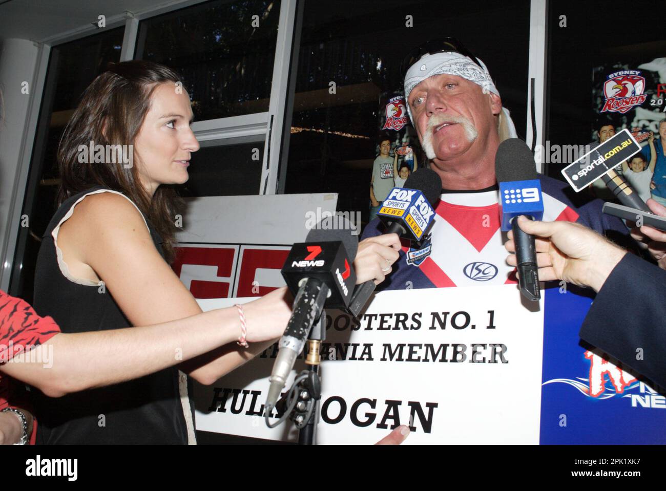 Hulk Hogan visits the Sydney Roosters rugby team at Sydney Football ...