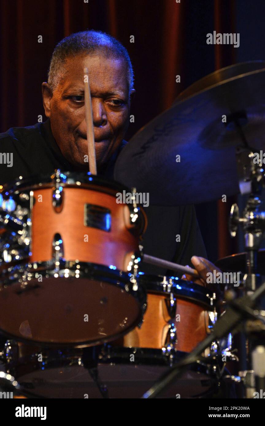 Billy hart and joe zawinul hi-res stock photography and images - Alamy