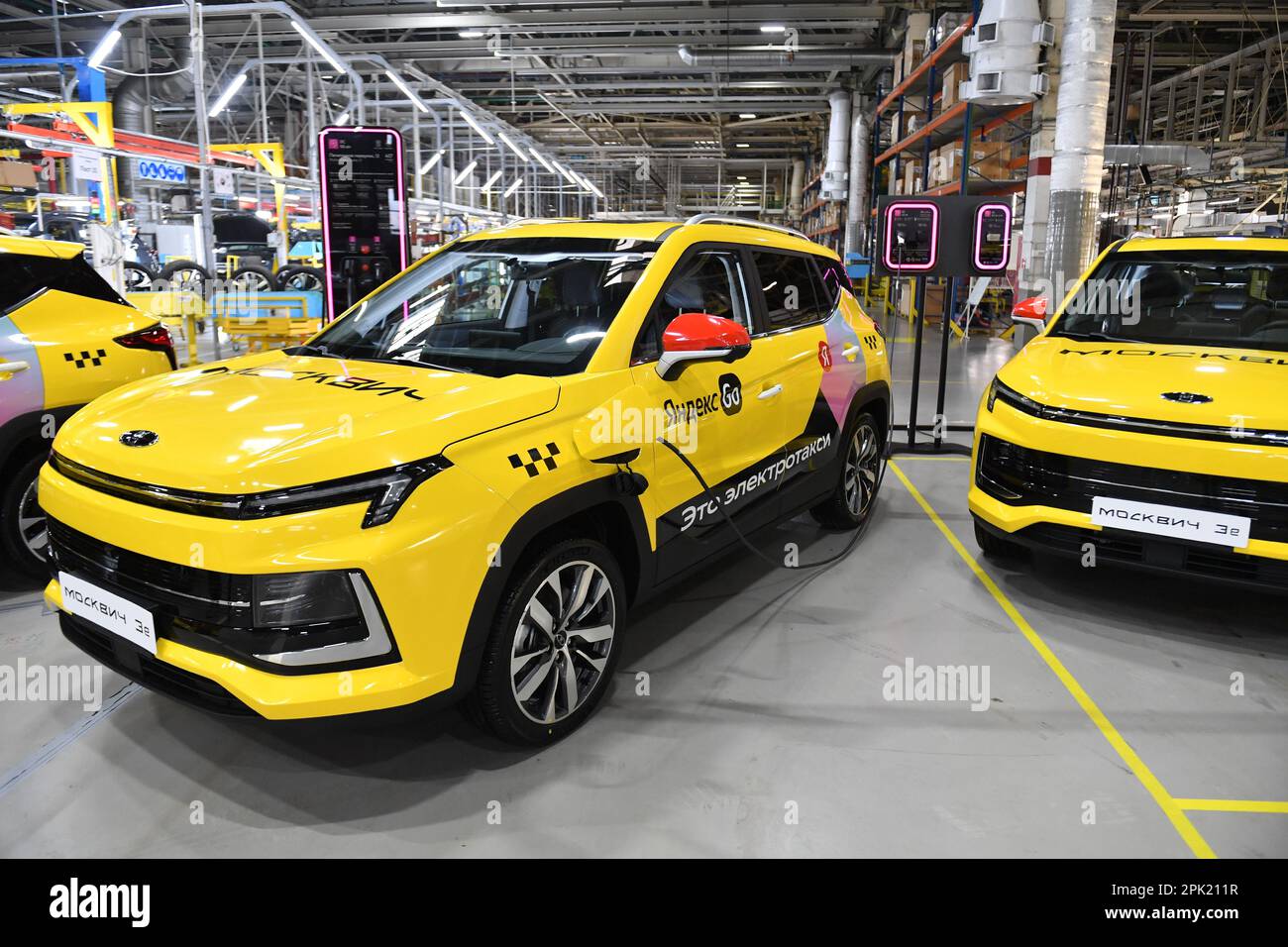 'Moscow. New electric vehicles 'Moskvich 3e' for electric taxis are ...