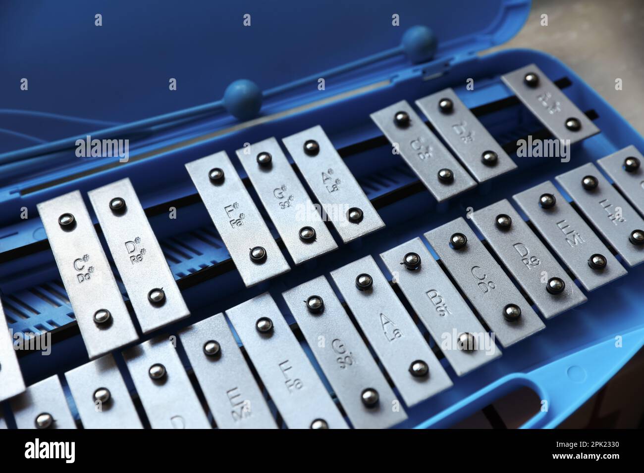 Xylophone artist hi-res stock photography and images - Alamy