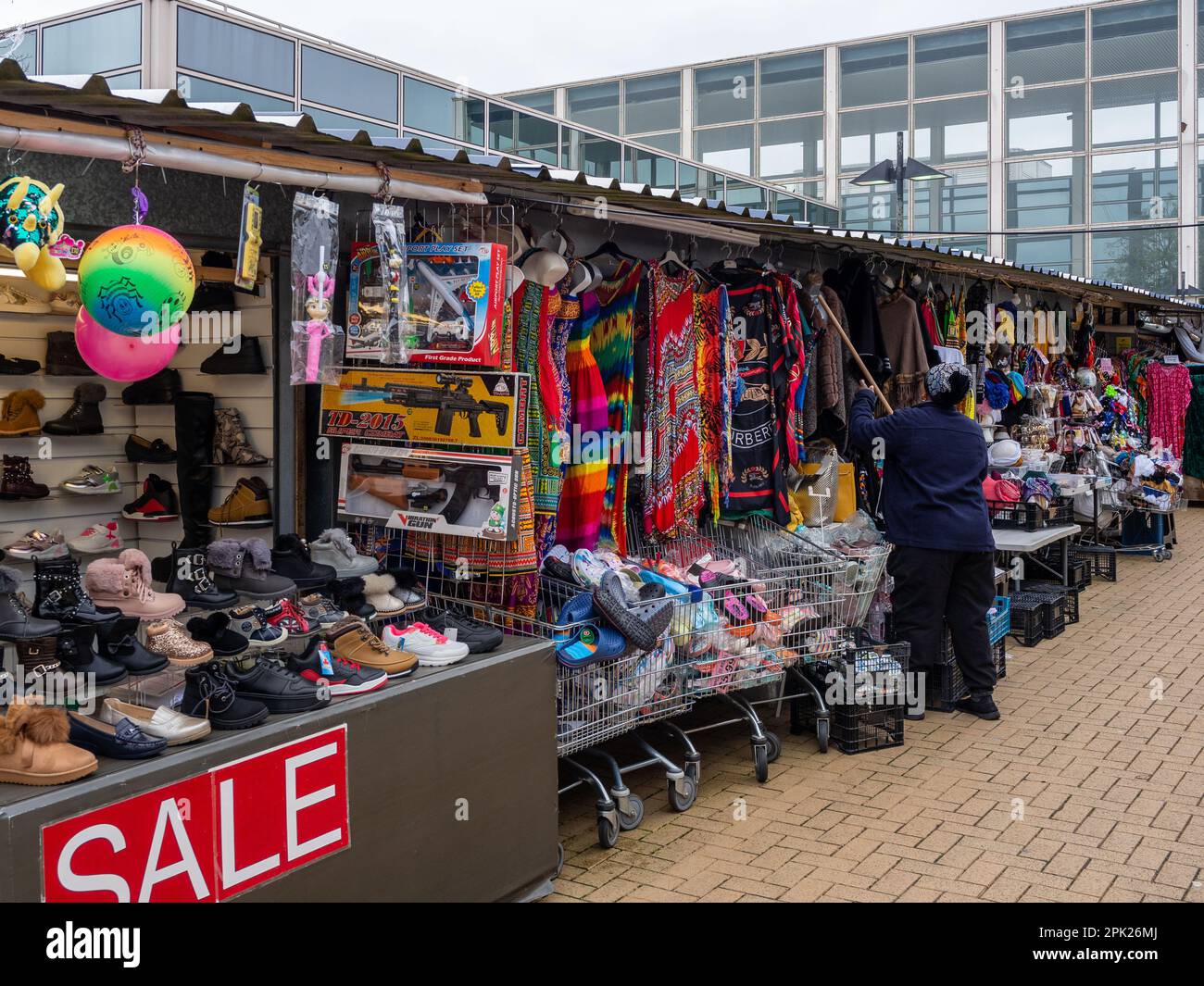 Stall on the open air market, Midsummer Boulevard, Milton Keynes, UK Stock Photo - Alamy