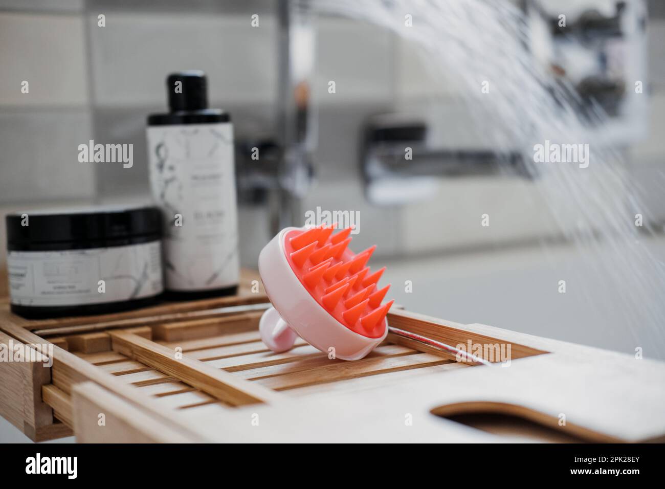 Scalp detox treatment. Head Scalp Exfoliator Massager brush. Silicone ...