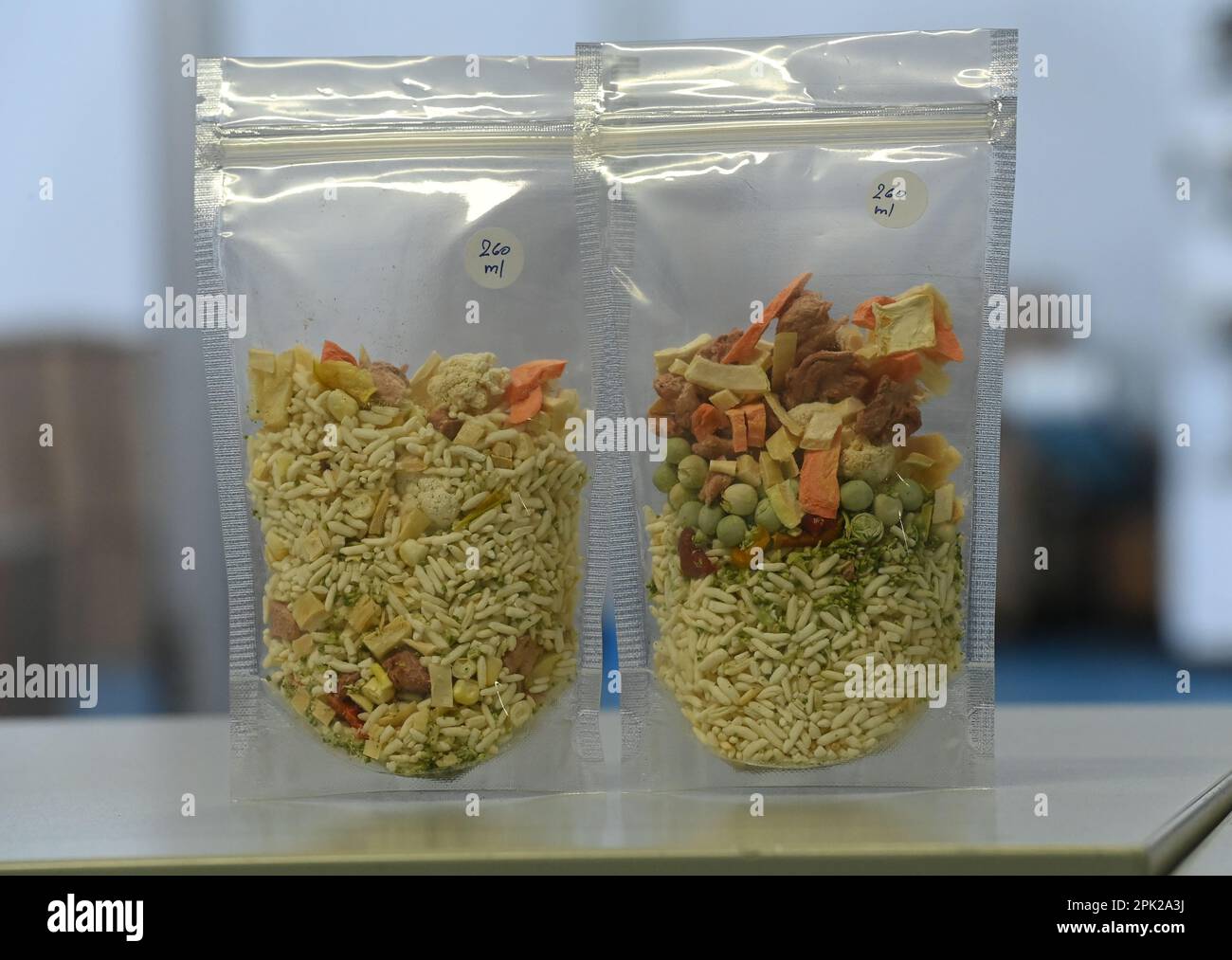 Supplying meals hi-res stock photography and images - Alamy