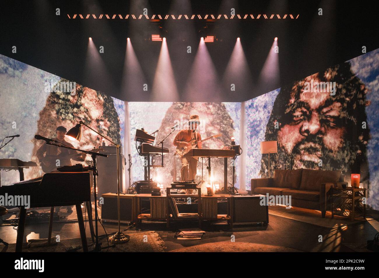 Fkj singer hi-res stock photography and images - Alamy