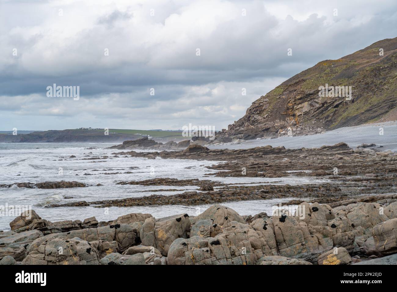The cliffs at Millook, Between Crackington Haven and Widemouth Bay ...