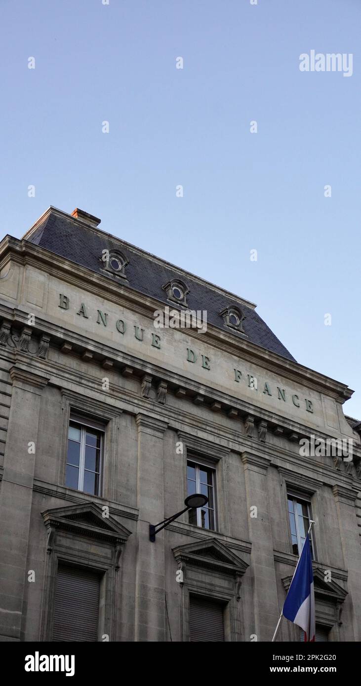 Bank in bordeaux hi-res stock photography and images - Alamy