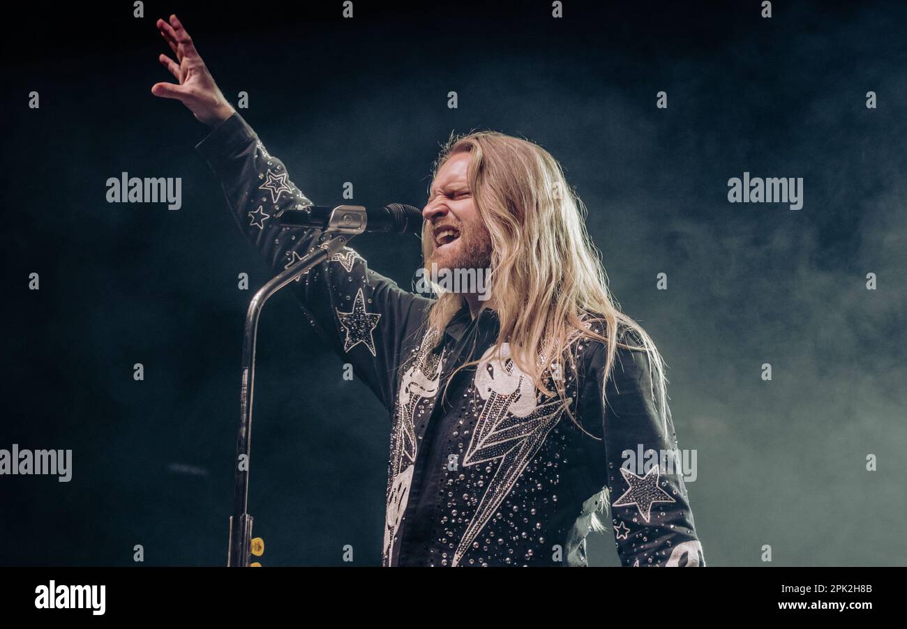 Sam hairwolf ryder hi-res stock photography and images - Alamy