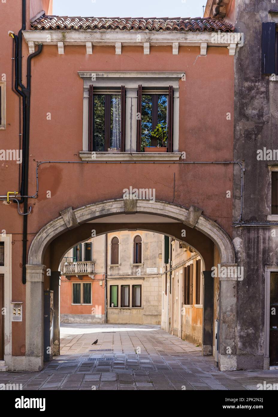 photo of a passageway in Venice, Italy Stock Photo - Alamy