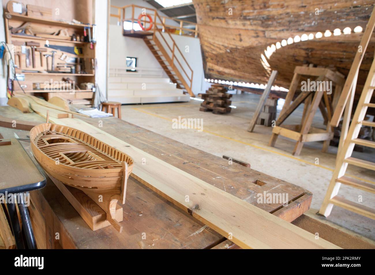 Artisanal wood shipyard warehouse Stock Photo - Alamy