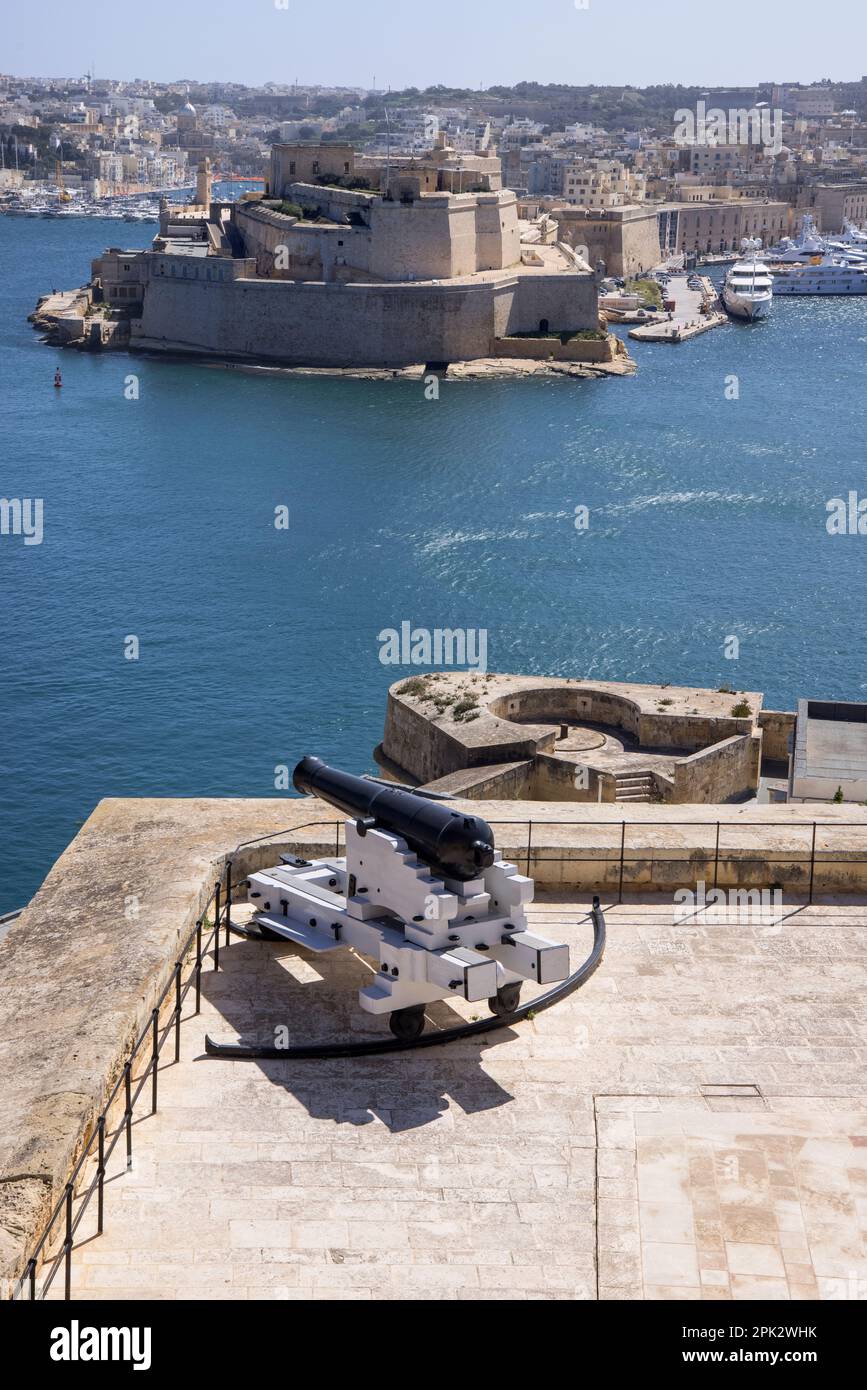the noon day gun battery at the upper barrakka gardens valletta malta ...