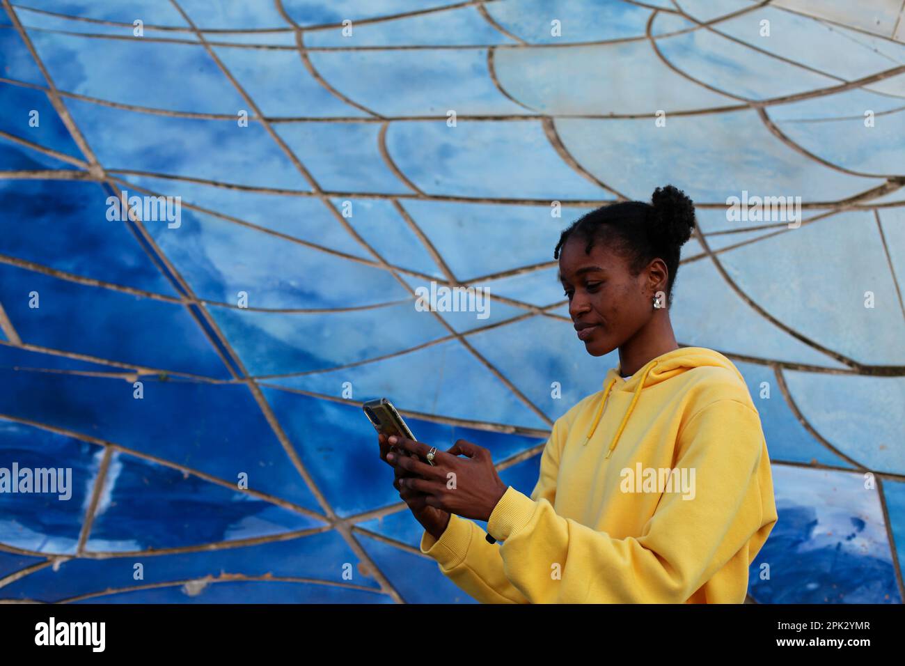 African girl white teeth hi-res stock photography and images - Alamy