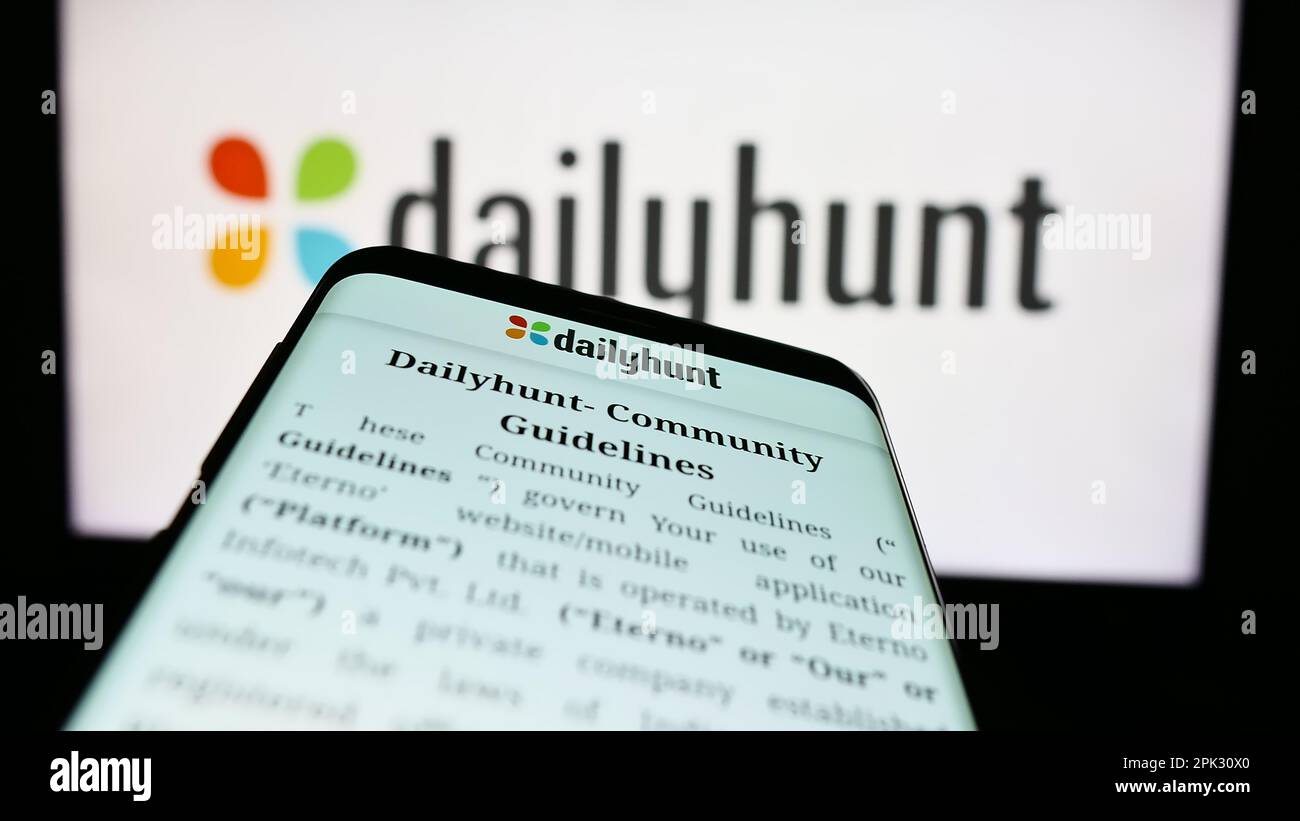 Mobile phone with website of Indian news aggregation platform Dailyhunt ...