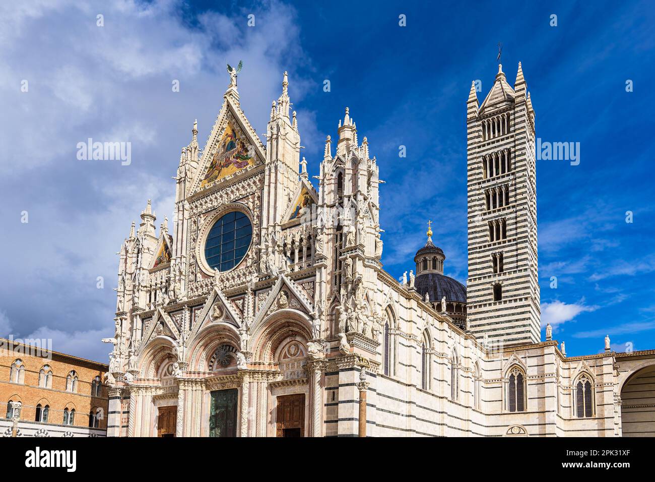 View to the cathedral Metropolitana di Santa Maria Assunta in Siena ...