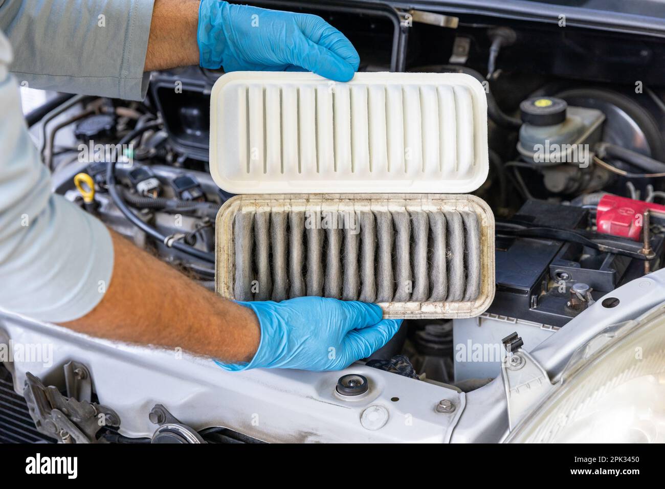 Air filter replacement hi-res stock photography and images - Alamy