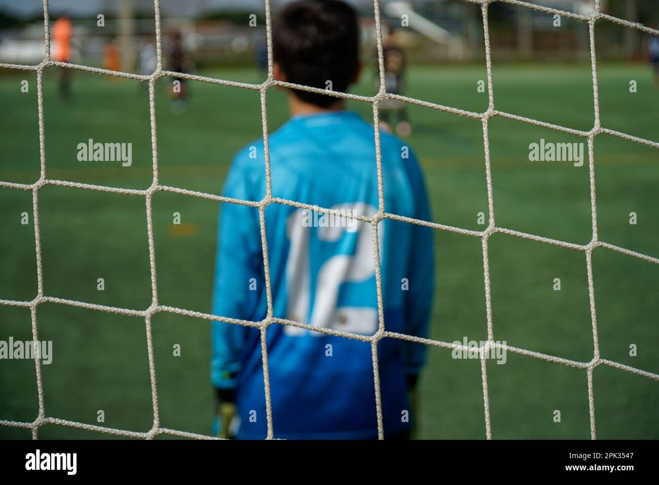 Youth soccer goalkeeper training hi-res stock photography and images ...