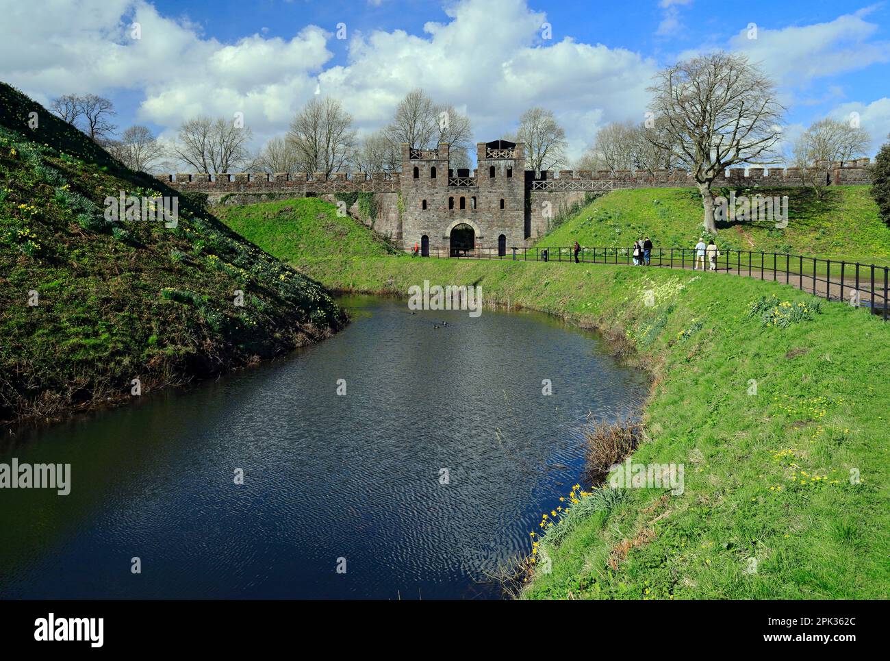 Reflection of cardiff castle hi-res stock photography and images - Alamy
