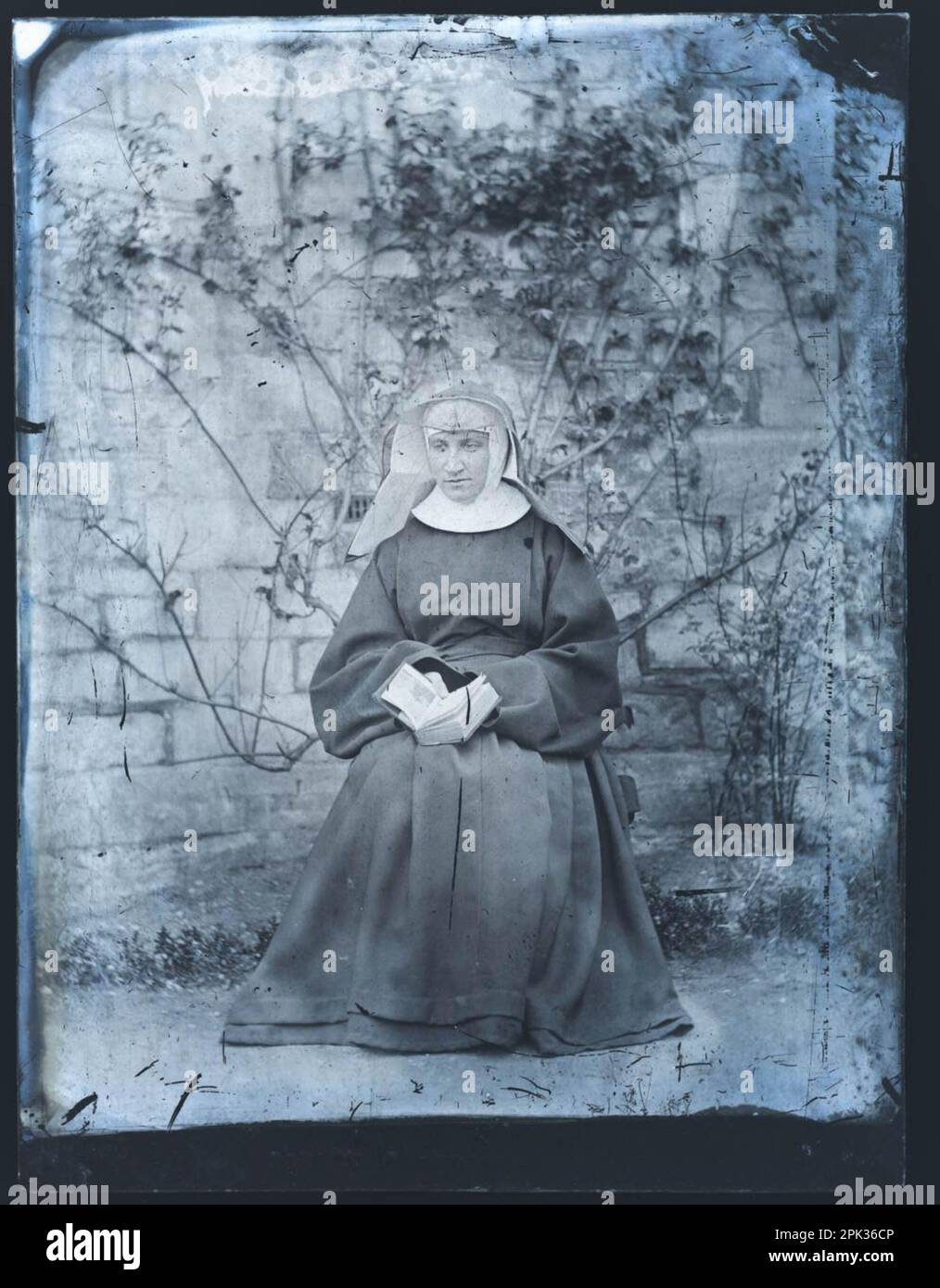 Early image of a nun Stock Photo - Alamy