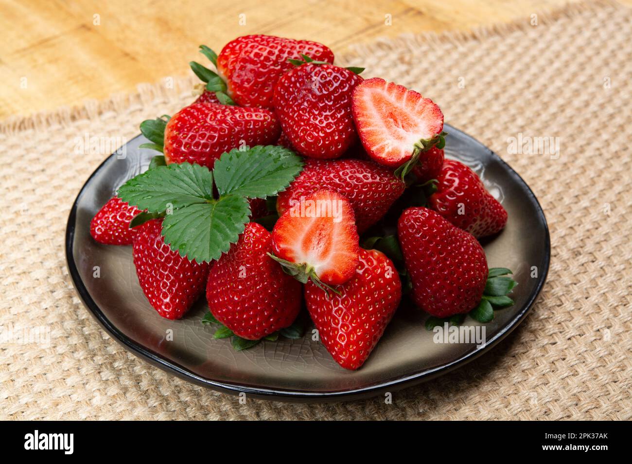 Greenhouse strawberry board hi-res stock photography and images - Alamy