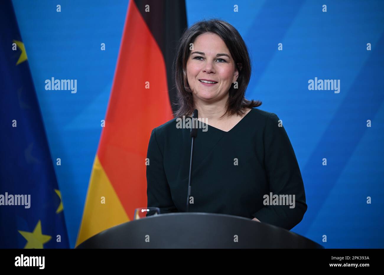 03 April 2023, Berlín;: German Foreign Minister Annalena Baerbock ...