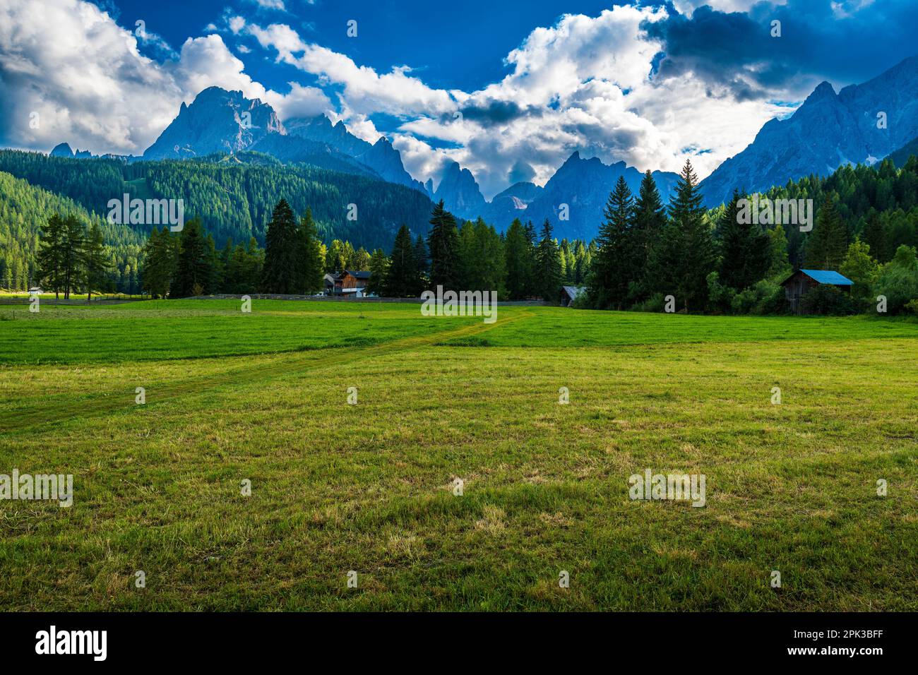 Val Fiscalina. Frame of the Sesto Dolomites Stock Photo - Alamy