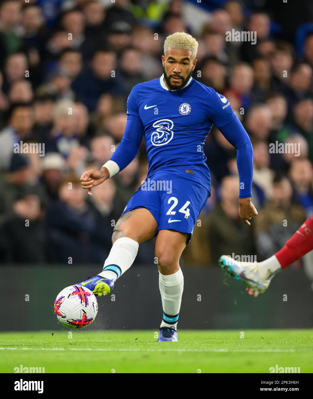 Reece james of chelsea fc hi-res stock photography and images - Alamy
