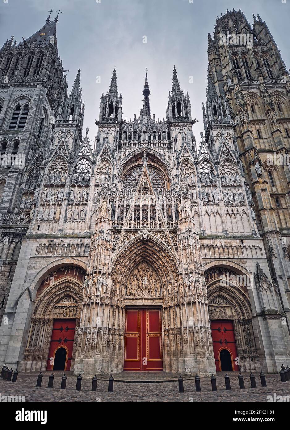 Outdoor facade view of Notre Dame de Rouen Cathedral in the Normandy ...