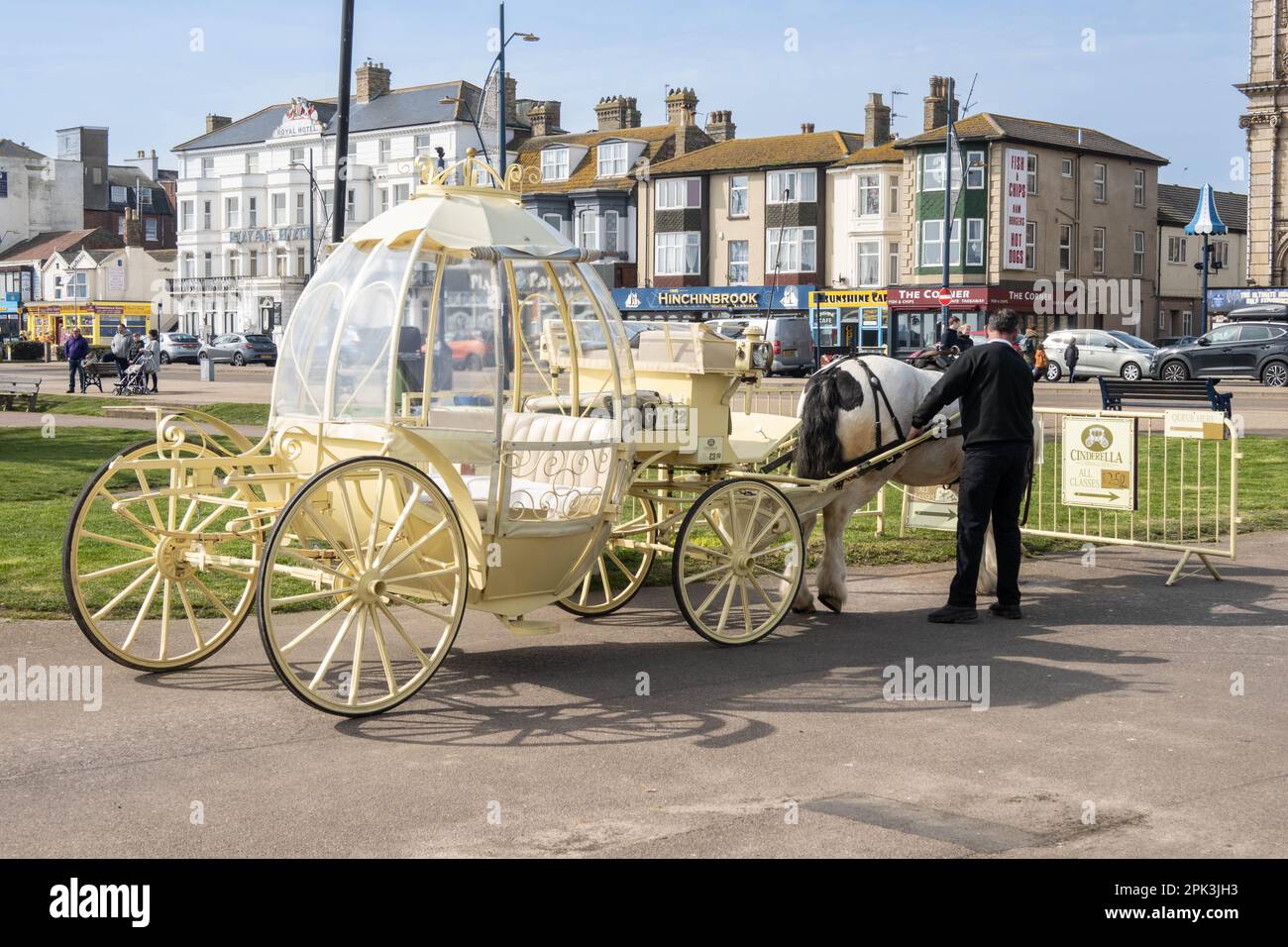 Cinderella carriage hi-res stock photography and images - Alamy
