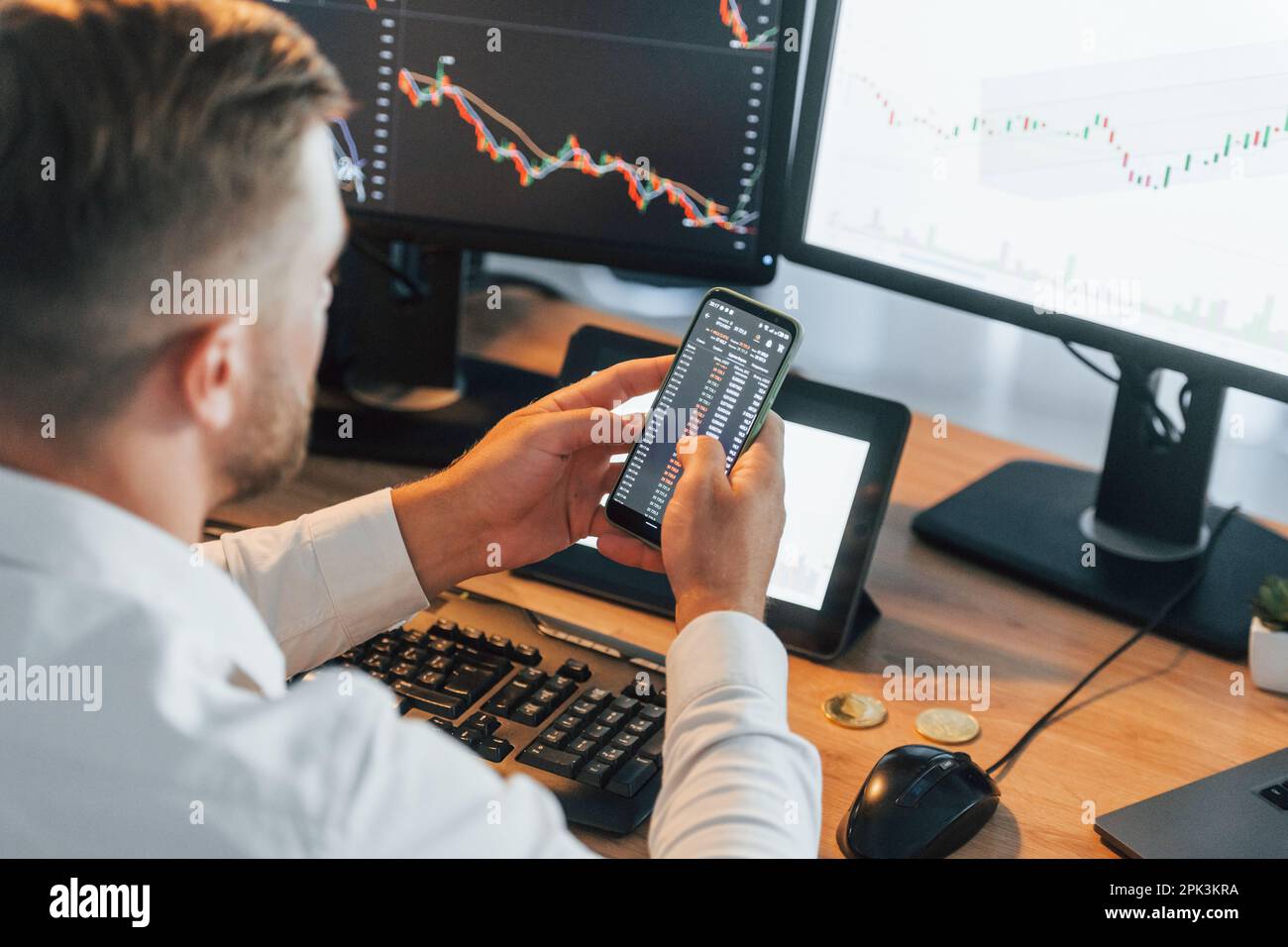 Graphs going down young hi-res stock photography and images - Alamy