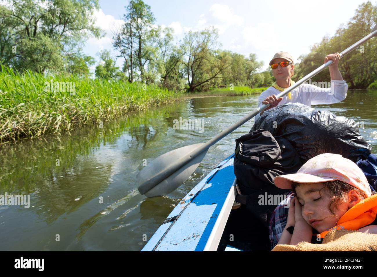 Father daughter rowing boat hi-res stock photography and images - Alamy