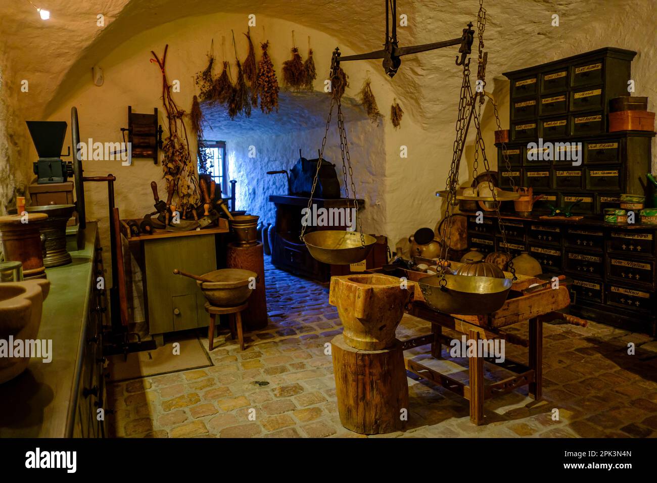 Medieval pharmacy hi-res stock photography and images - Alamy