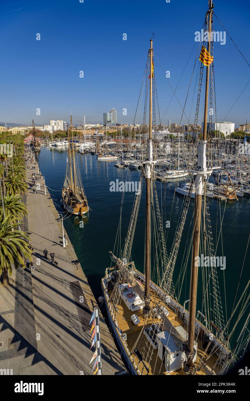 Torres de agua hi-res stock photography and images - Alamy