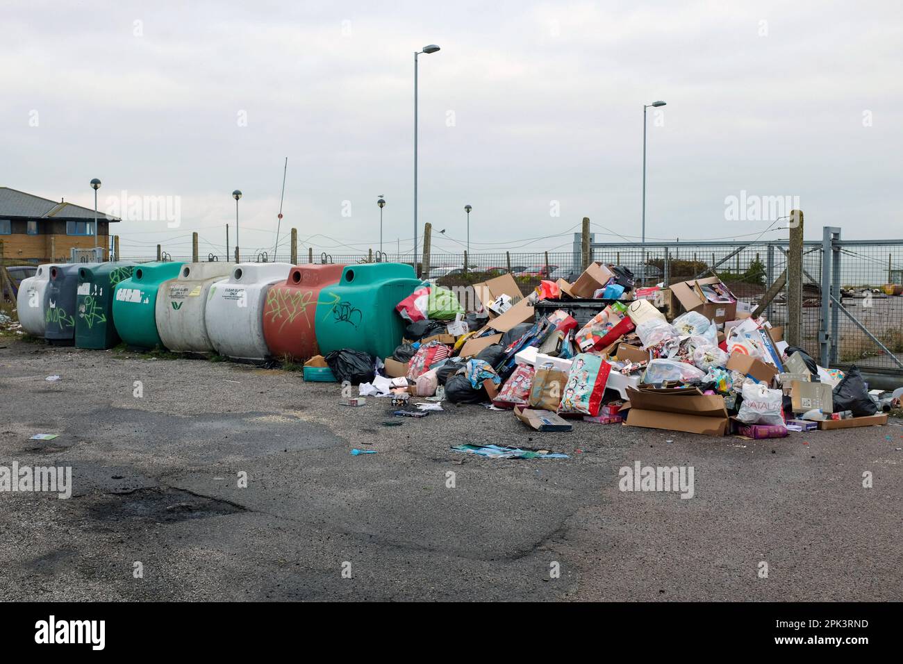 Overflowing recycling site Stock Photo - Alamy Overflowing recycling site Stock Photo - Alamy