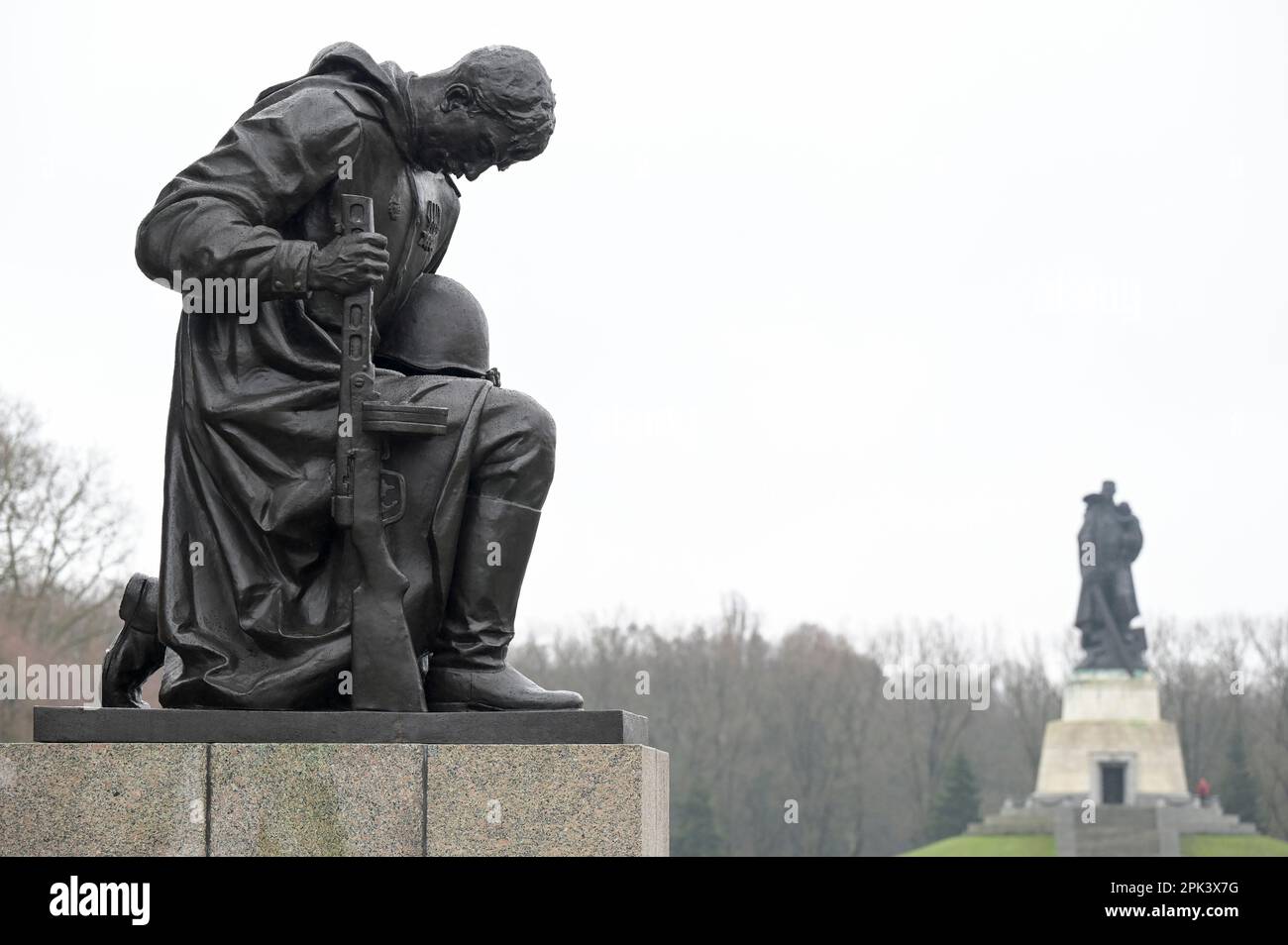 GERMANY, former East-Berlin, Treptow, soviet world war II memorial and ...