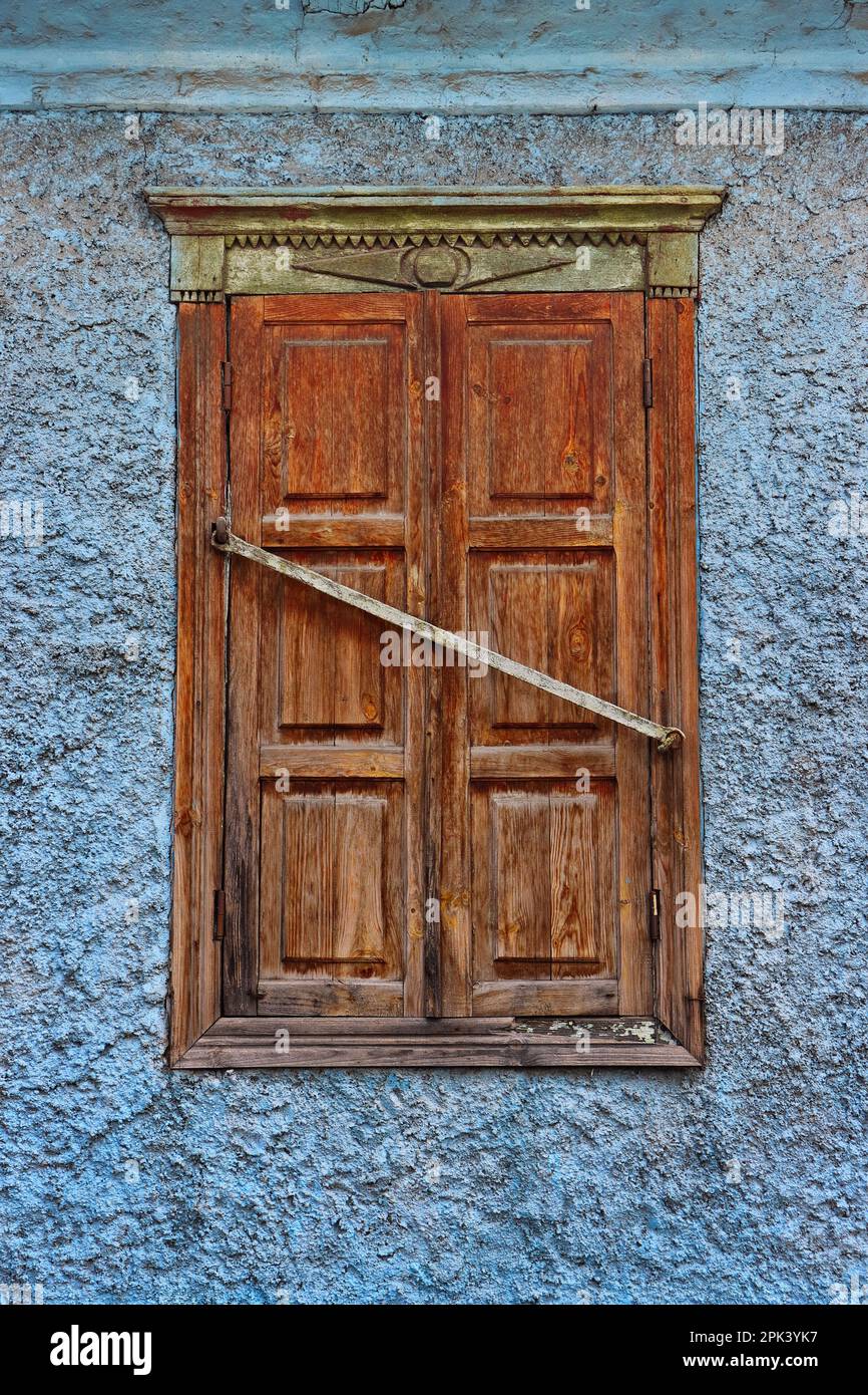 Old shuttered window, close up Stock Photo - Alamy