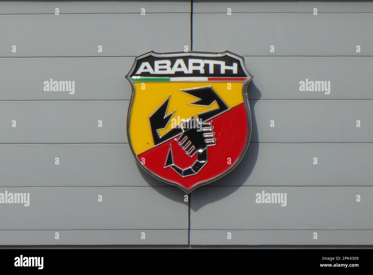 Automobiltuner sign hi-res stock photography and images - Alamy