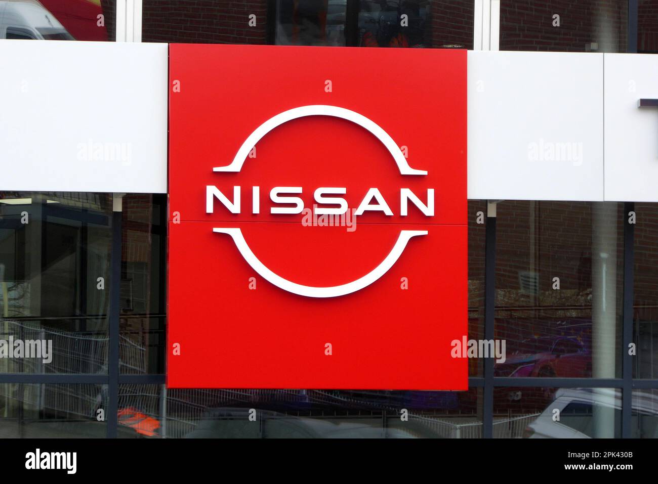 Nissan / Schriftzug / Logo Stock Photo - Alamy