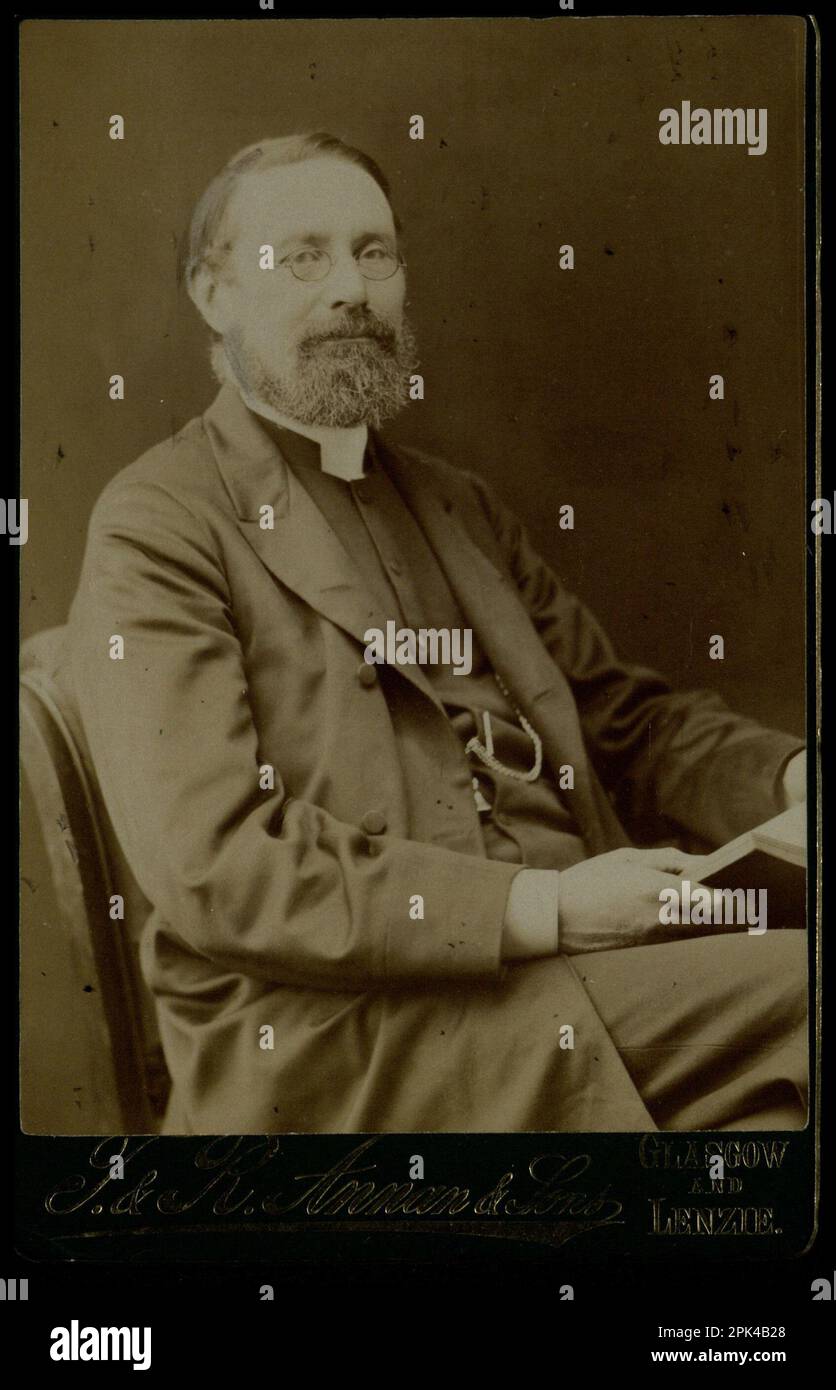 Lenzie hi-res stock photography and images - Alamy