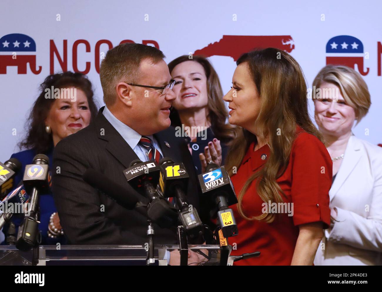 Tim moore house speaker hi-res stock photography and images - Alamy