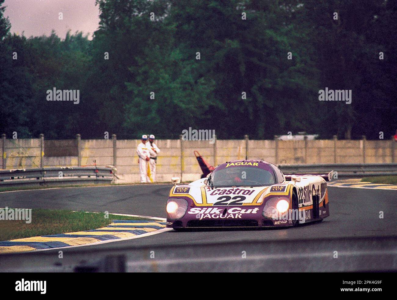 24 heures du Mans 1988 - Jaguar XJR-9 LM - Driven by: Derek Daly (IRL ...