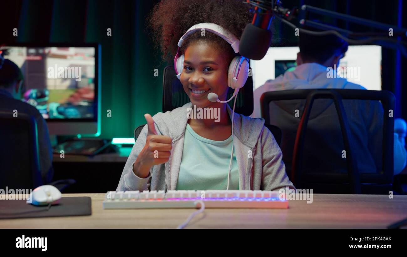 Game streamer using pc hi-res stock photography and images - Alamy