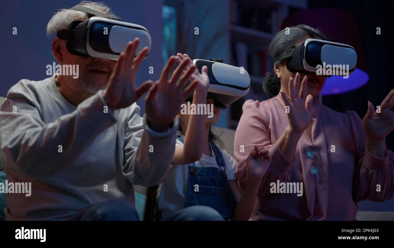 Hug gaming hi-res stock photography and images - Alamy