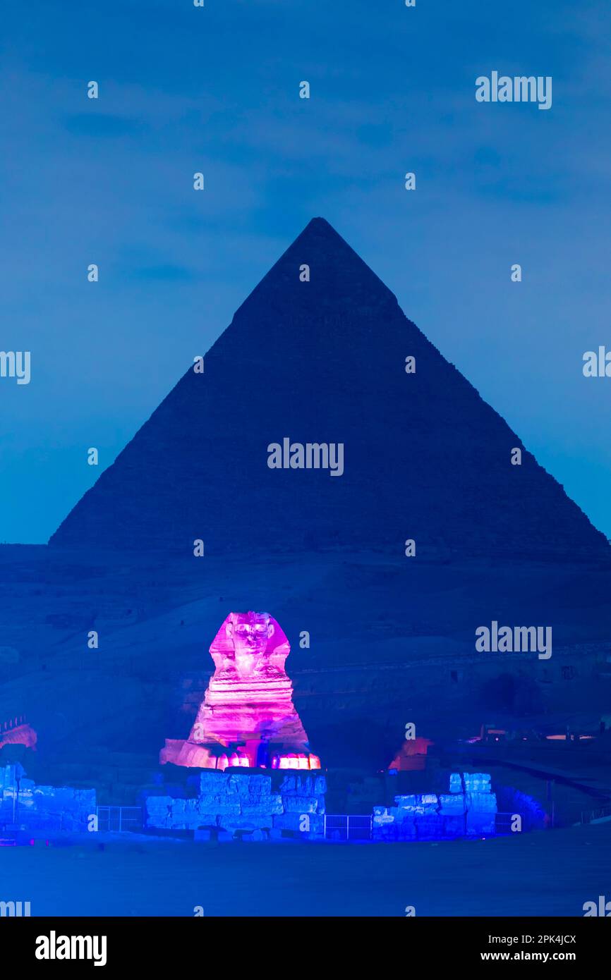 The Great Sphinx of Giza And The Pyramid of Khafre Illuminated, Giza ...