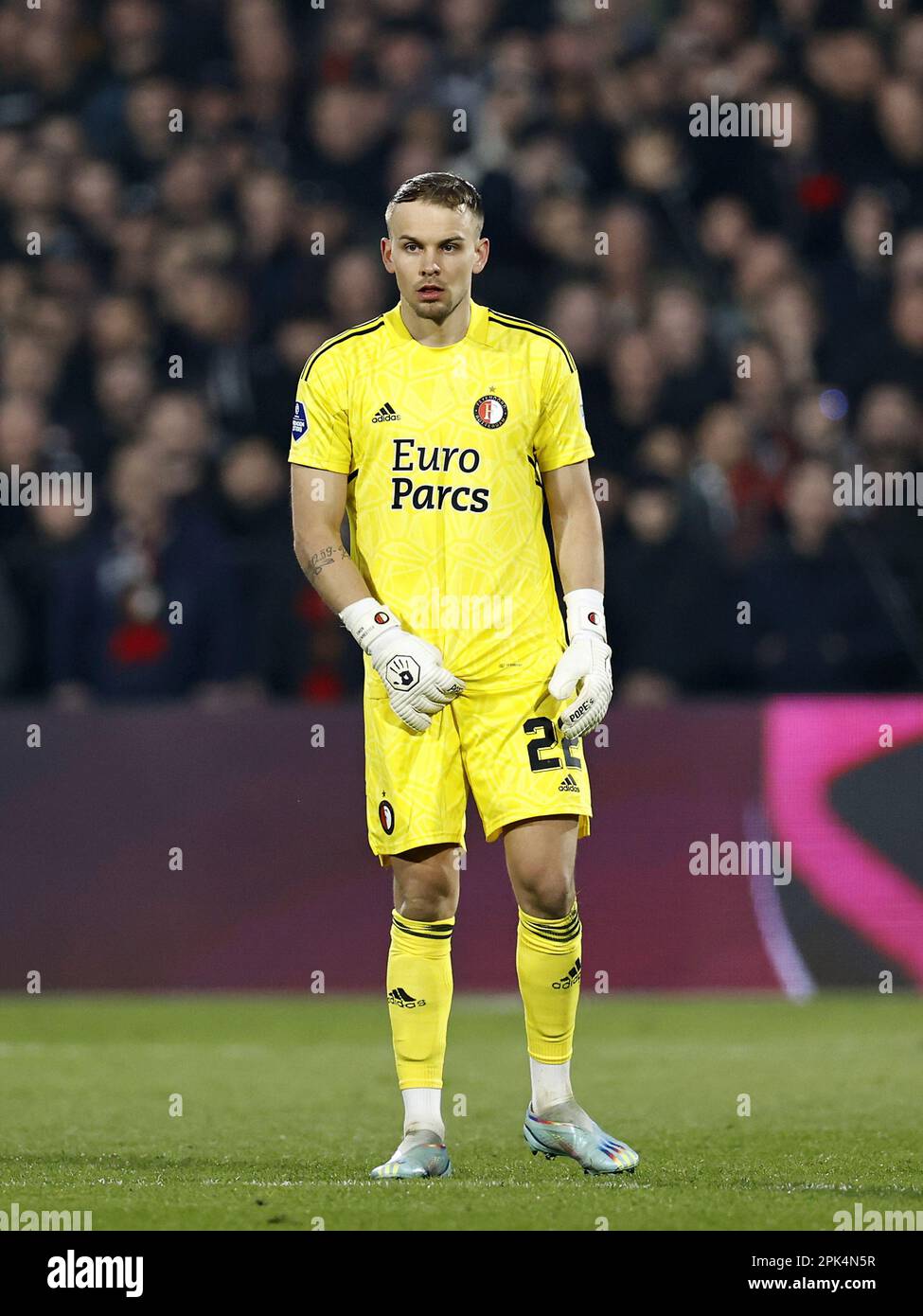 ROTTERDAM - Feyenoord goalkeeper Timon Wellenreuther during the ...
