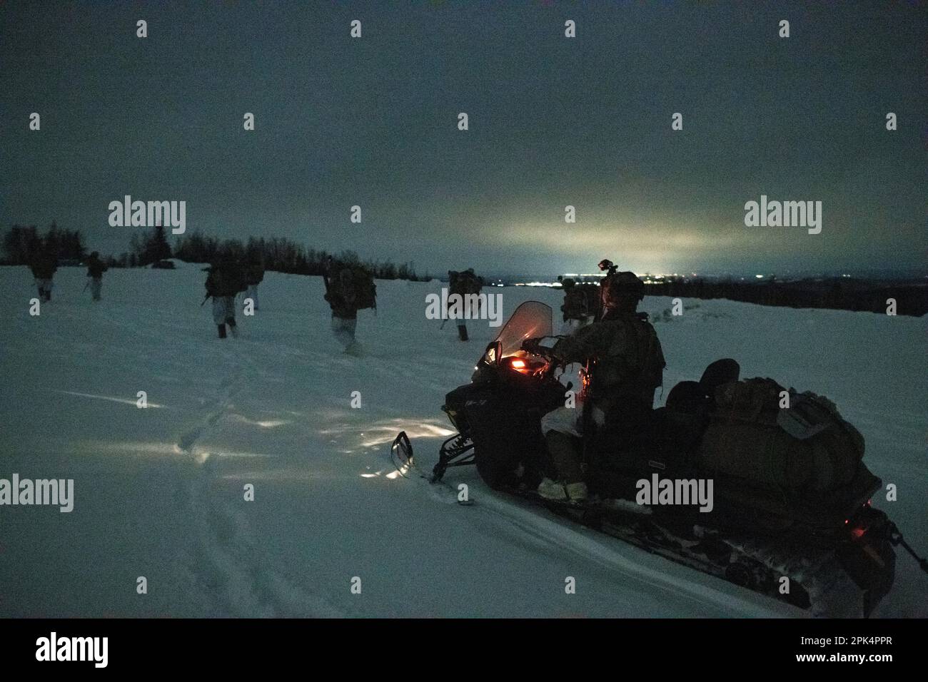 U.S. Army paratroopers assigned to 1st Squadron (Airborne), 40th ...
