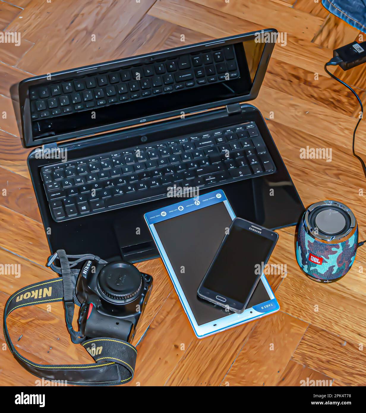 Devices device hi-res stock photography and images - Alamy