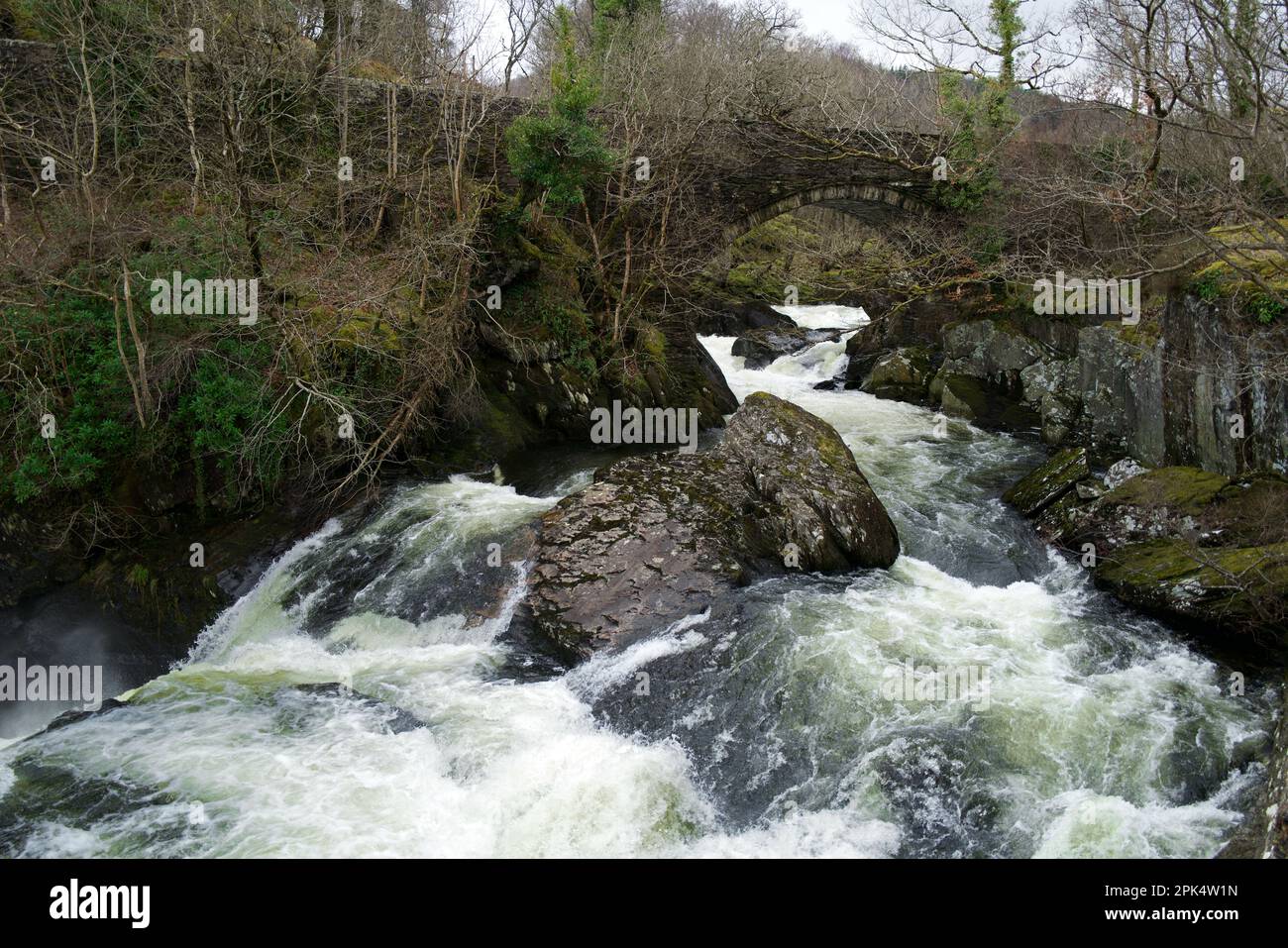 Waterfall capel curig bridge hi-res stock photography and images - Alamy