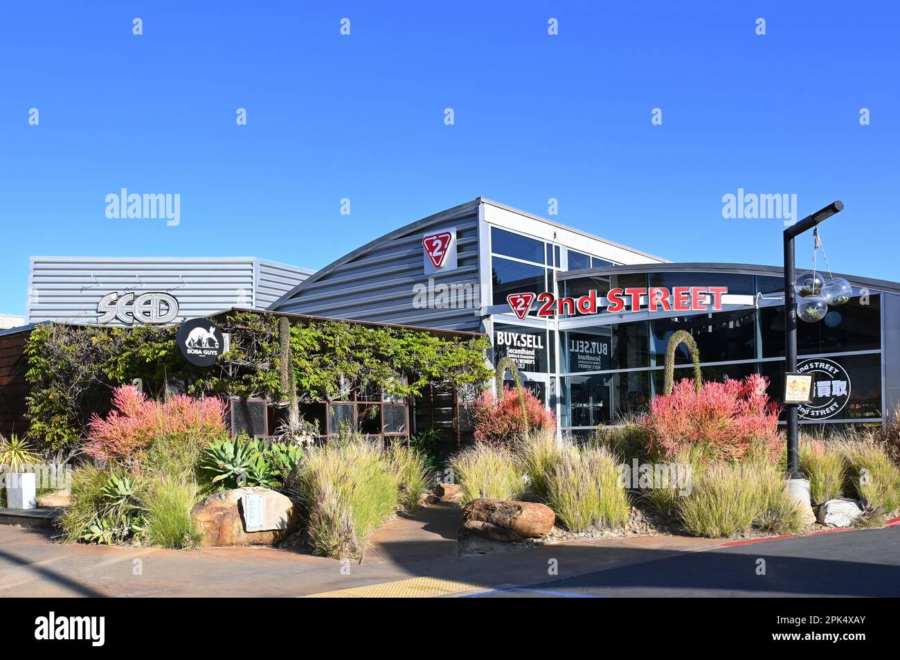 COSTA MESA, CALIFORNIA: 4 APR 2023: 2nd Street, Boba Guys and Seed ...