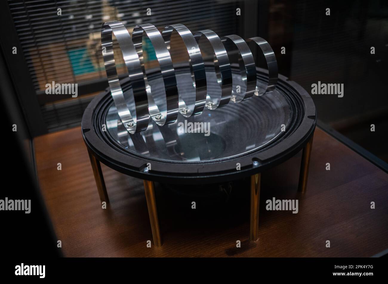 The power of resonance in a mechanical case. 'Nikola Tesla, the genius ...