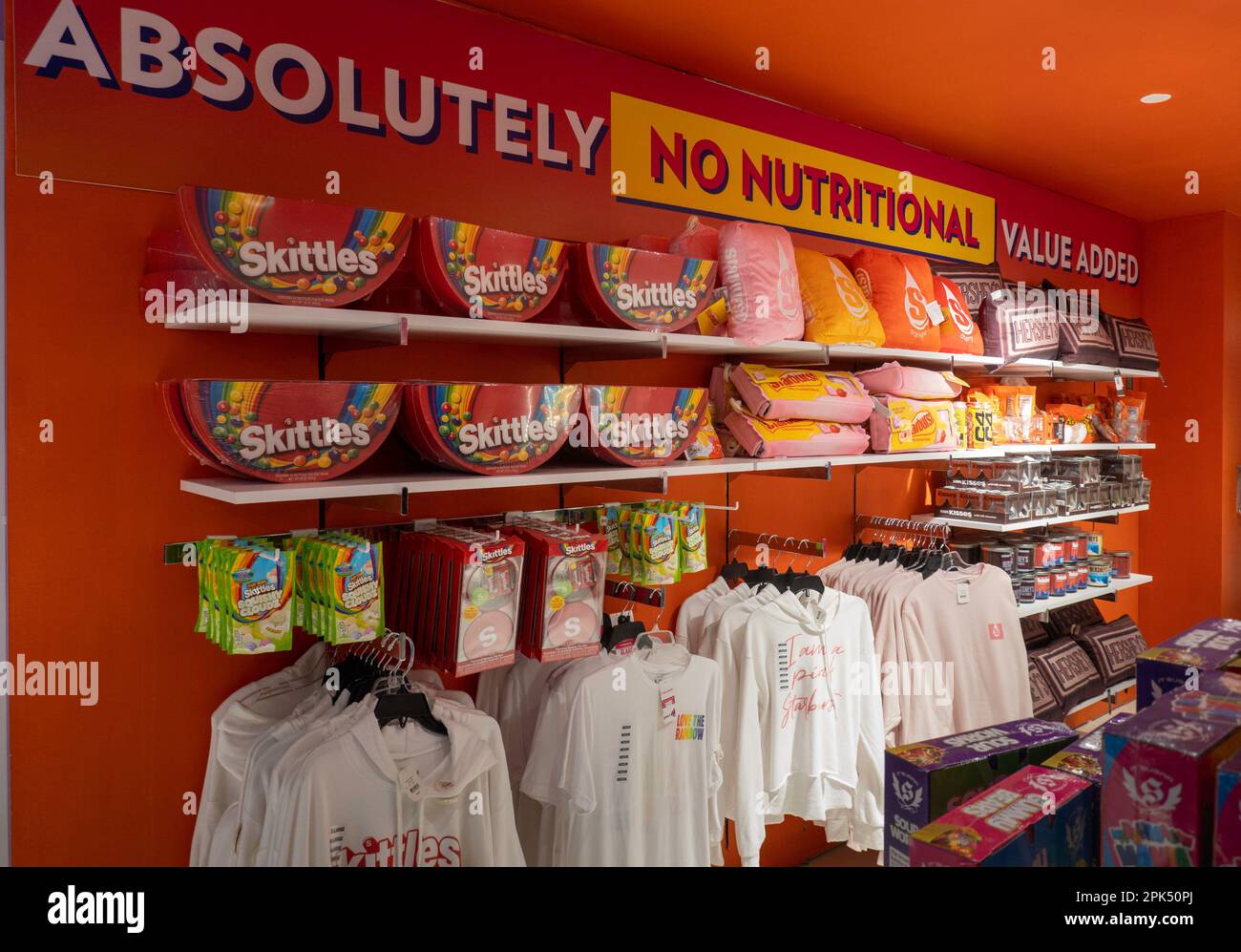 IIT'SUGAR is a section on the mezzanine in Macy's Flagship Department ...