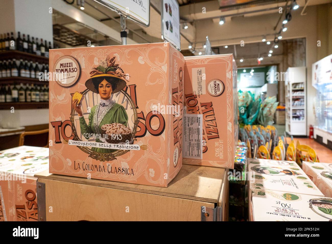 Eataly is a gourmet Italian shopping and dining destination in New York ...